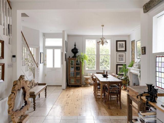 Wakeman Road, London, NW10 3 bed terraced house to rent £8,667 pcm £2,000 pw