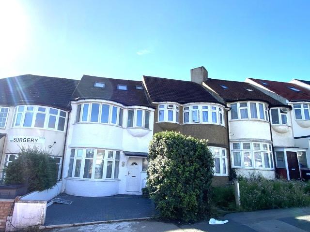 Wakemans Hill Avenue, London, Greater London NW9, 5 bed semi detached house to rent, £3,250 pcm | PrimeLocation