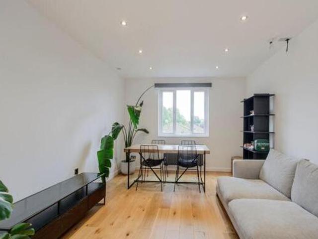Walterton Road, Maida Vale, 2 Bedroom Apartment