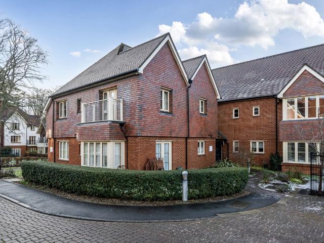 Walter Lane, Eastleigh, Hampshire SO50, 1 bed flat to rent, £1,800 pcm | PrimeLocation