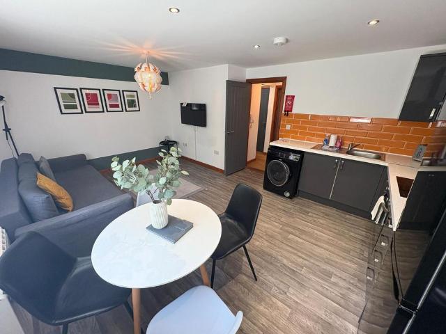 Walter Road, Manby House, SA1 2 bed flat to rent £1,150 pcm £265 pw