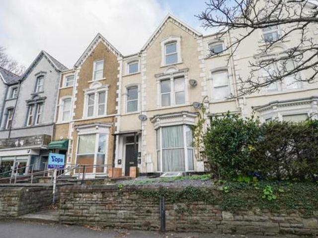 Walter Road, Swansea, 2 Bedroom Flat