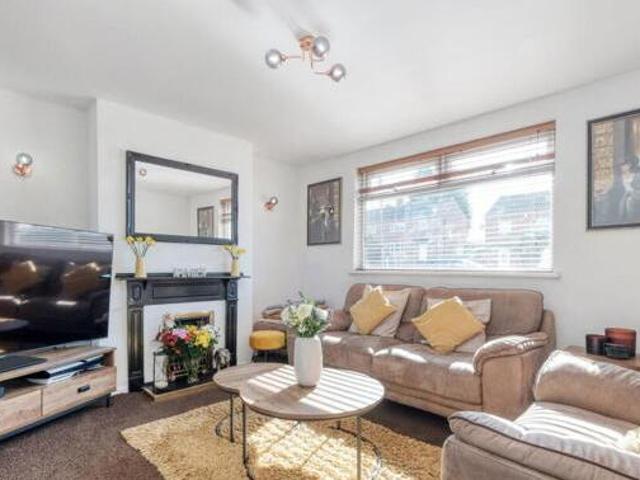 Walters Close, Longbridge, 3 Bedroom Semi detached