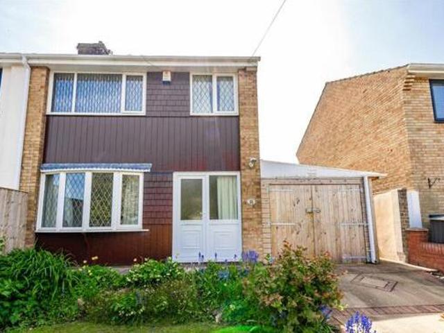 Waltham, Mill View, Grimsby, 3 Bedroom Semi detached