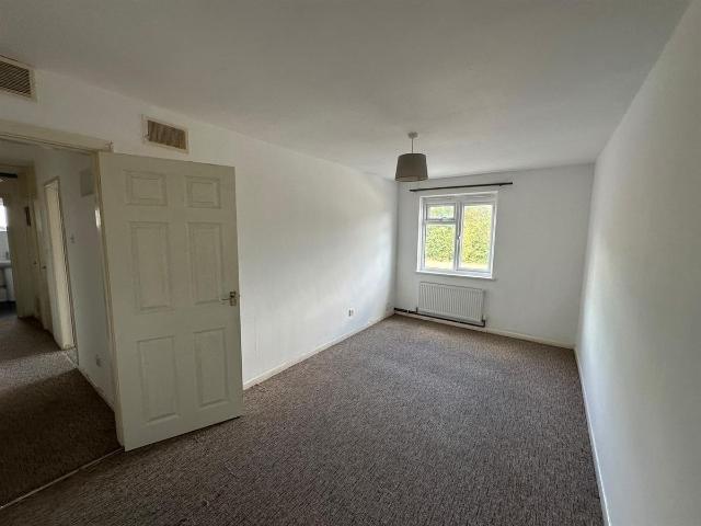 Waltham Close, Peterborough PE1, 1 bed flat to rent, £700 pcm | PrimeLocation
