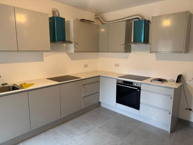 Waltham Road, Southall UB2, Room to rent, £1,100 pcm | PrimeLocation