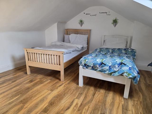 Walthamstow E17, Room to rent, £800 pcm | PrimeLocation