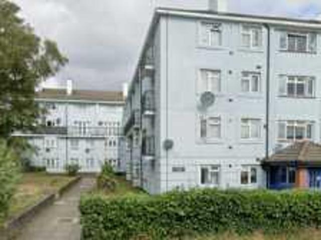 WALTHAMSTOW LONDON E17 PROSPECT HILL 2 DOUBLE BEDROOMS MAISONETTE