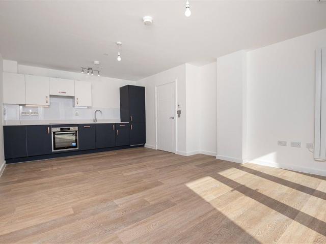 Walton Court, Walton On Thames KT12, 2 bed flat to rent, £2,344 pcm | PrimeLocation