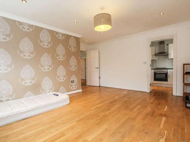 Walton Avenue, Harrow, HA2