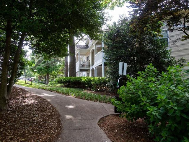 Walton Grove 3 Bedroom Apartment for Rent at 2550 Cumberland Blvd Se, Smyrna, GA 30080