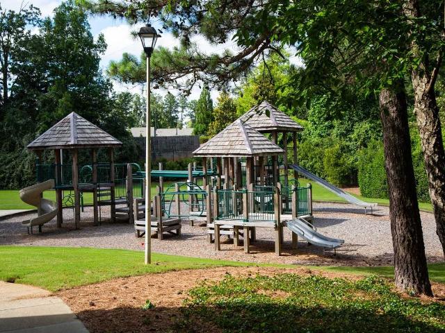 Walton Grove 3 Bedroom Apartment for Rent at 2550 Cumberland Blvd Se, Smyrna, GA 30080