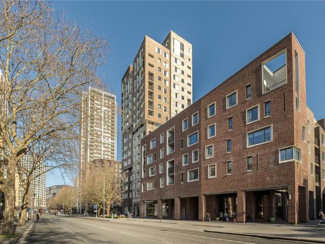 Walton Heights, 143 Walworth Road. 2 bed apartment to rent £3,100 pcm £715 pw