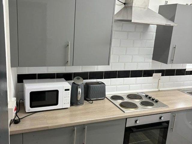 Walton, Liverpool L4, 4 bed flat to rent, £1,100 pcm | PrimeLocation