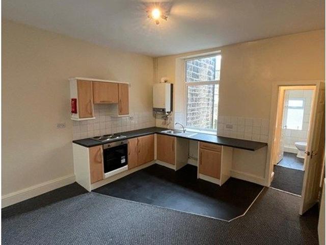 Walton St, Colne BB8, 1 bed flat to rent, £500 pcm | PrimeLocation