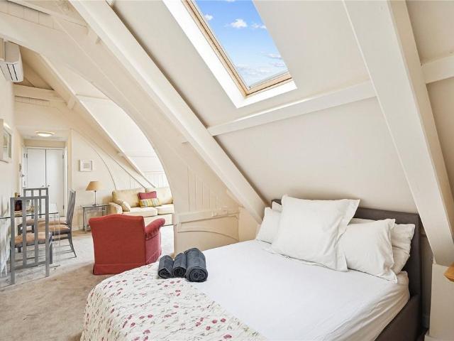 Walton Street, London, SW3 Studio to rent £2,492 pcm £575 pw