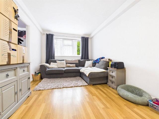 Walton Road, West Molesey, KT8