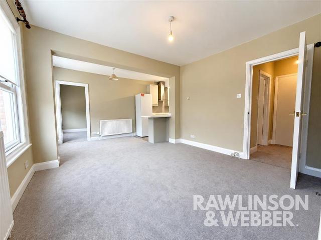 Walton Road, East Molesey KT8, 1 bed flat to rent, £1,600 pcm | PrimeLocation