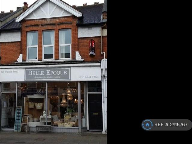 Walton Road, East Molesey, KT8 2 bed flat to rent £1,795 pcm £414 pw