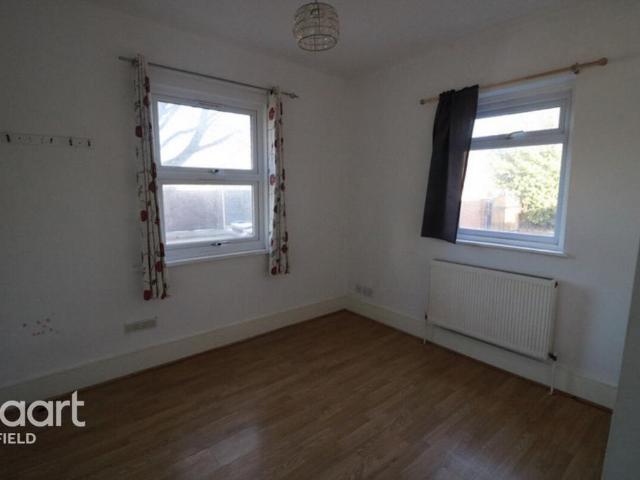 Walton Road, HODDESDON 6 bed semi detached house to rent £3,800 pcm £877 pw