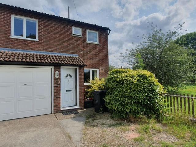 Walton Way, Newbury RG14, 3 bed semi detached house to rent, £1,700 pcm | PrimeLocation