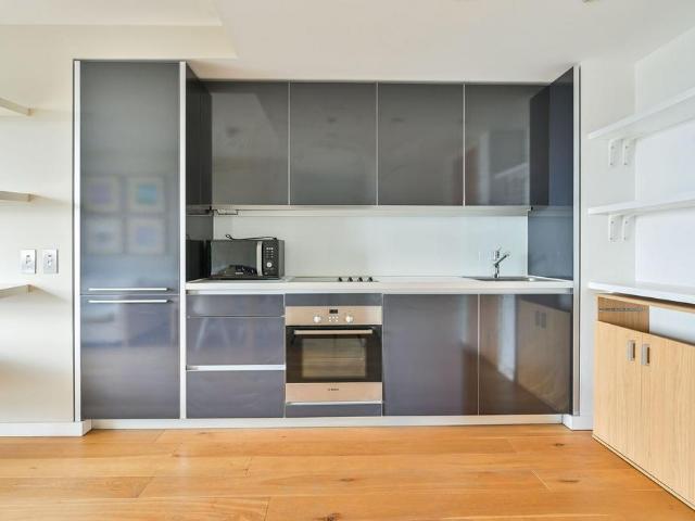 Walworth Road, Elephant and Castle. 1 bed flat to rent £2,652 pcm £612 pw