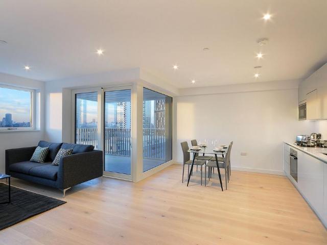 Walworth Road, Elephant and Castle. 1 bed flat to rent £4,500 pcm £1,038 pw