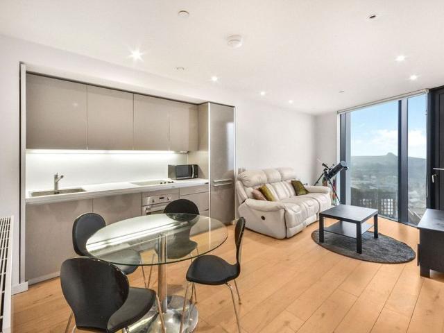 Walworth Road, Elephant And Castle, London SE1, 2 bed flat to rent, £3,250 pcm | PrimeLocation