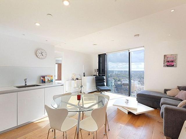 Walworth Road, Elephant And Castle, London SE1, 2 bed flat to rent, £4,500 pcm | PrimeLocation