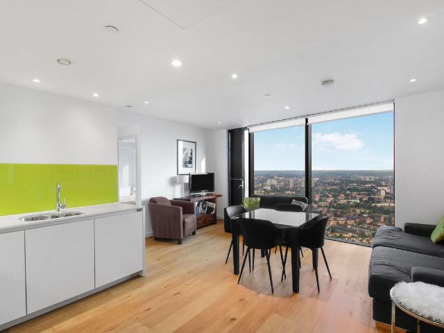 Walworth Road, Elephant And Castle, London SE1, 2 bed flat to rent, £4,800 pcm | PrimeLocation