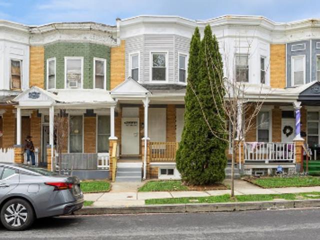 Walbrook Ave