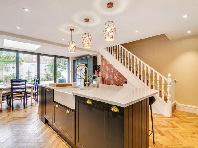 Waldemar Avenue, London, SW6 5 bed terraced house to rent £9,250 pcm £2,135 pw