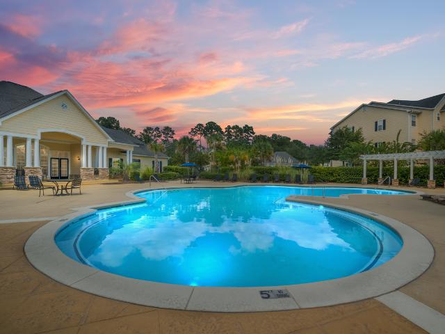 Walden at Chatham Center 3 Bedroom Apartment for Rent at 100 Walden Ln, Savannah, GA 31405 Chatham Parkway