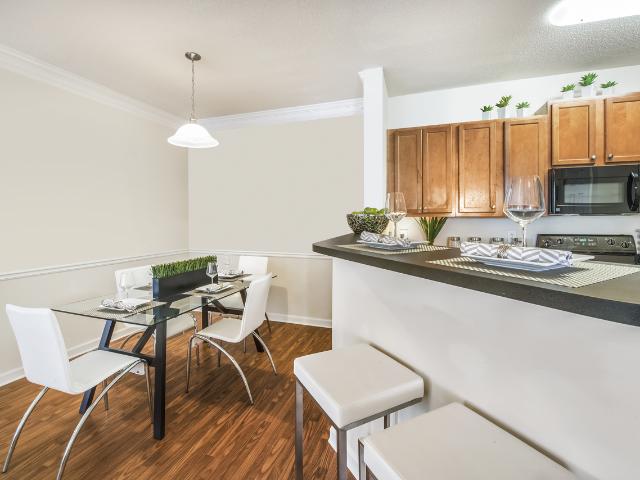 Walden at Chatham Center 1 Bedroom Apartment for Rent at 100 Walden Ln, Savannah, GA 31405 Chatham Parkway