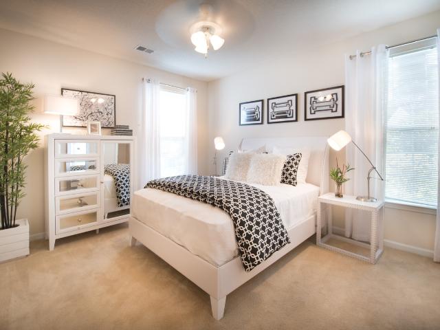 Walden at Chatham Center 1 Bedroom Apartment for Rent at 100 Walden Ln, Savannah, GA 31405 Chatham Parkway
