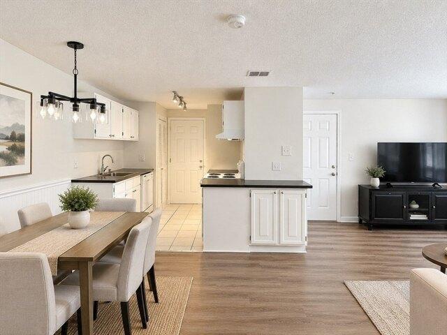 Walden Dr Apt,natick, Condo For Sale