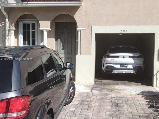 Walden, Miami Gardens, FL 33169 | MLS #A11996