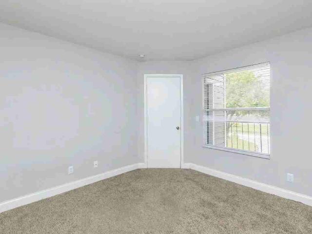 Walden Palms Apartments 2 Bedroom Apartment for Rent at 4700 Walden Cir, Orlando, FL 32811 Florida Center North