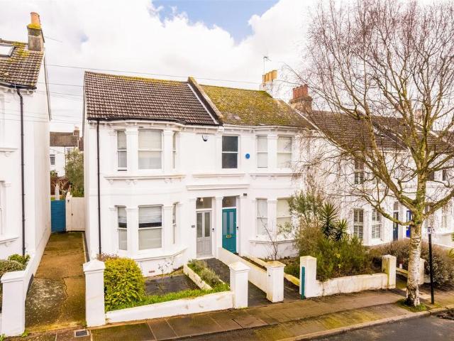 Waldegrave Road, Brighton 3 bed semi detached house to rent £3,000 pcm £692 pw