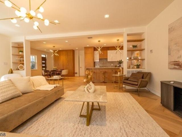 Waldo Pl, Englewood, Home For Sale
