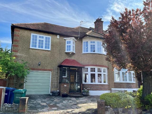 Walfield Avenue, Whetstone N20, 4 bed semi detached house to rent, £3,200 pcm | PrimeLocation