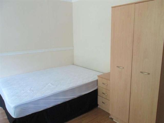 Walford Road, Uxbridge, UB8