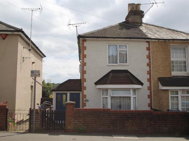 Walk Of Station, High Wycombe HP13, 3 bed property to rent, £1,700 pcm | PrimeLocation