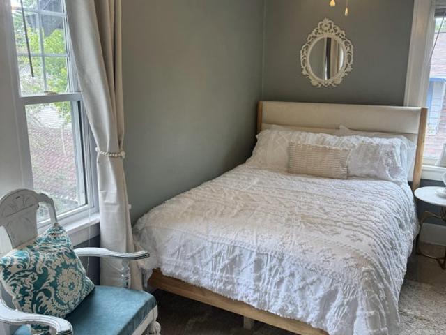 Walk to Mayo / Cozy Furnished Room