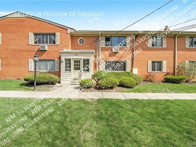 Walk to Downtown Rochester Completely Refinished 1 Bed, 1 Bath Condo with Pool