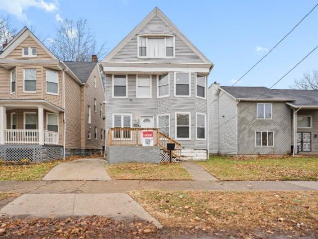 Walk to the Clinic! Suites for Rent Crawford Roa