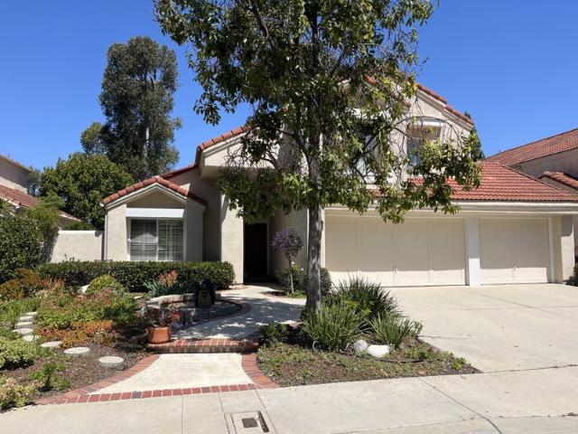 Walk to UCI Furnished Masterbedroom