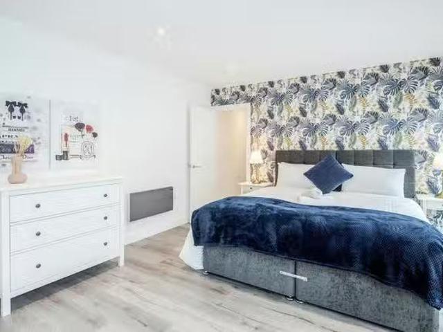 Walker Avenue, Milton Keynes