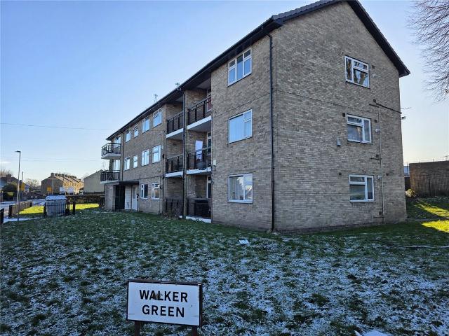 Walker Green, Edge Lane, Dewsbury WF12, 2 bed flat to rent, £750 pcm | PrimeLocation