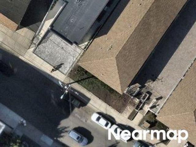 Walker St Apt 2a